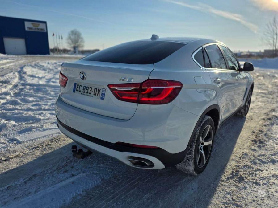 Balts BMW X6 2016 Tauragė, ar dzinēja tilpumu 2.99 L un nobraukumu 256 tūkst. km par 17900 €, foto 6 vietnē AUTOMOTO.COM.LV