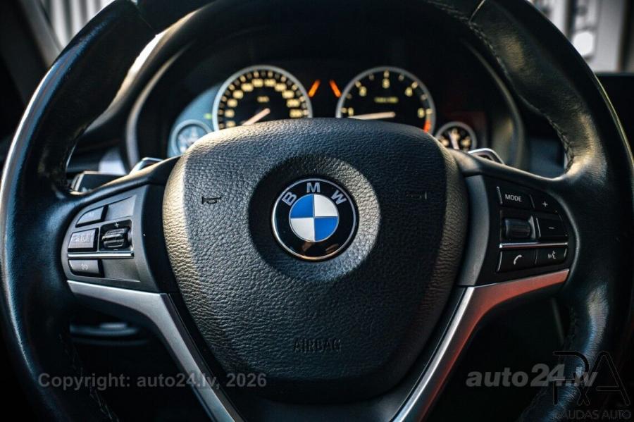 Balts BMW X6 2016 Rīga, ar dzinēja tilpumu 3.00 L un nobraukumu 136 tūkst. km par 24990 €, foto 10 vietnē AUTOMOTO.COM.LV