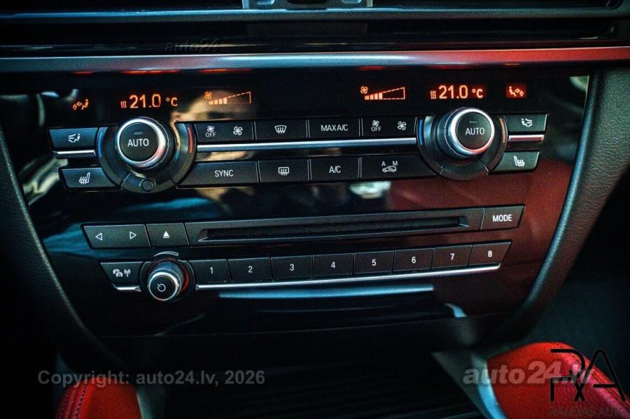 Белый БМВ Х6 2016 в Рига, объемом двигателя 3.00 л и пробегом 136 тыс. км за 24990 €, фото 14 на AUTOMOTO.COM.LV