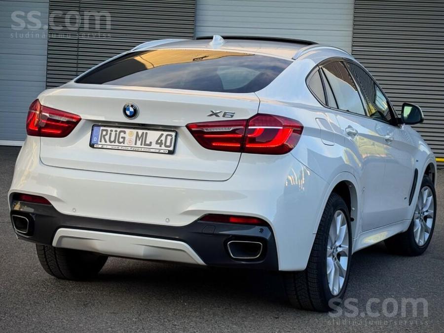 White BMW X6 2016 in Riga, with an engine capacity of 3.00 L and mileage of 244 thousand km for 24700 €, photo 3 on AUTOMOTO.COM.LV