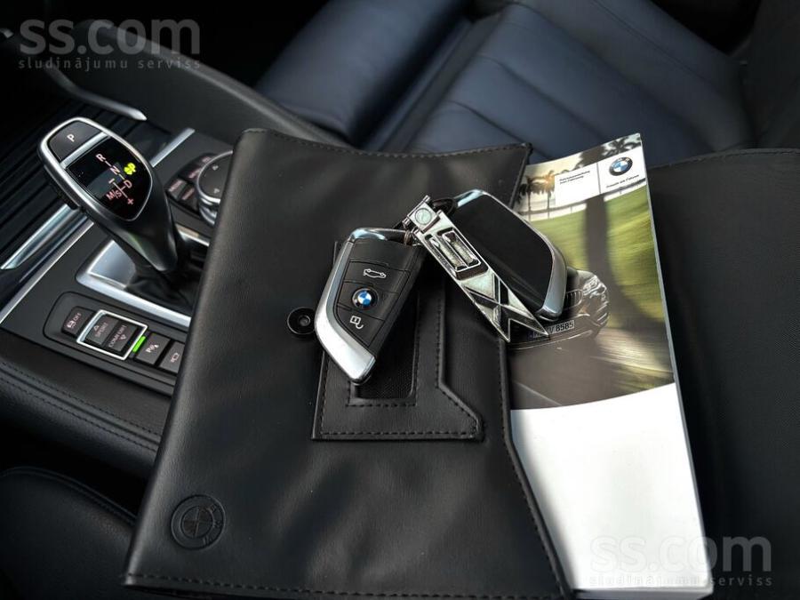 White BMW X6 2016 in Riga, with an engine capacity of 3.00 L and mileage of 244 thousand km for 24700 €, photo 36 on AUTOMOTO.COM.LV