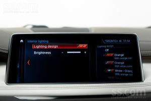 White BMW X6 2016 in Riga, with an engine capacity of 3.00 L and mileage of 73 thousand km for 29500 €, photo 12 on AUTOMOTO.COM.LV