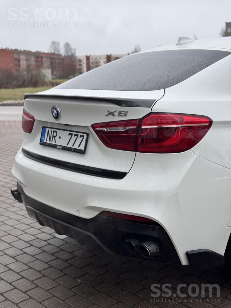 White BMW X6 2016 in Riga, with an engine capacity of 3.00 L and mileage of 218 thousand km for 23900 €, photo 7 on AUTOMOTO.COM.LV