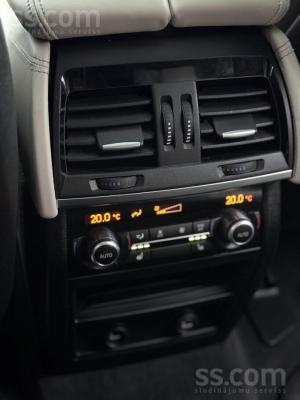 White BMW X6 2016 in Riga, with an engine capacity of 3.00 L and mileage of 218 thousand km for 23900 €, photo 15 on AUTOMOTO.COM.LV