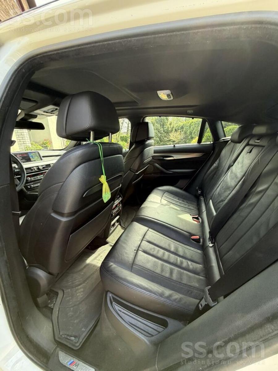 White BMW X6 2016 in Valmiera, with an engine capacity of 3.00 L and mileage of 228 thousand km for 28000 €, photo 11 on AUTOMOTO.COM.LV