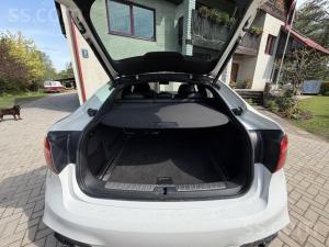 White BMW X6 2016 in Valmiera, with an engine capacity of 3.00 L and mileage of 228 thousand km for 28000 €, photo 12 on AUTOMOTO.COM.LV