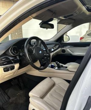 White BMW X6 2016 in Vilnius, with an engine capacity of 4.40 L and mileage of 112 thousand km for 25500 €, photo 11 on AUTOMOTO.COM.LV