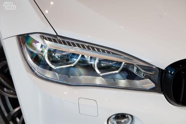 Balts BMW X6 2016 Kauņa, ar dzinēja tilpumu 3.00 L un nobraukumu 130 tūkst. km par 29991 €, foto 4 vietnē AUTOMOTO.COM.LV