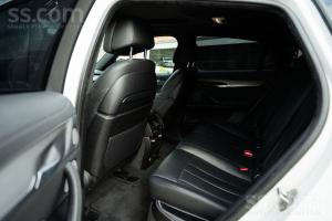 Balts BMW X6 2016 Rīga, ar dzinēja tilpumu 3.00 L un nobraukumu 310 tūkst. km par 21500 €, foto 24 vietnē AUTOMOTO.COM.LV