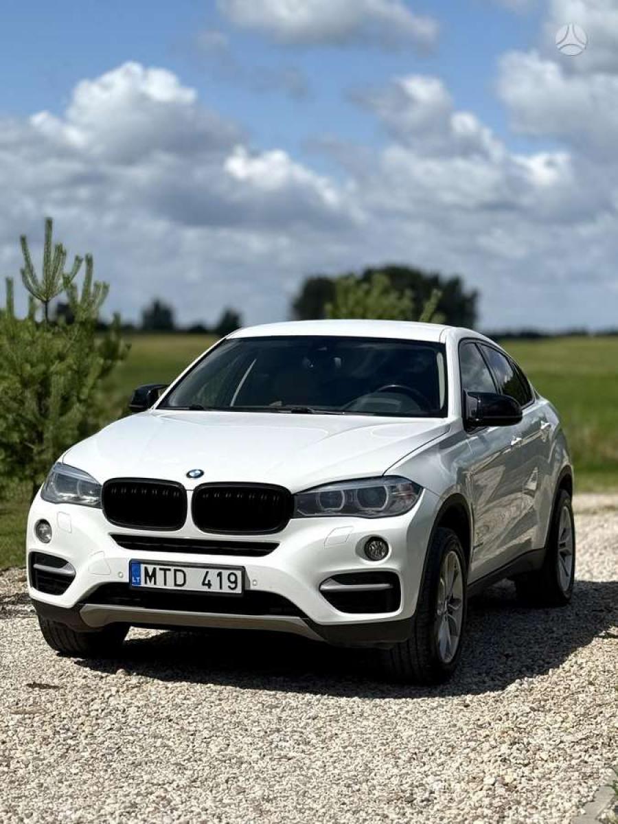 White BMW X6 2016 in Moletai, with an engine capacity of 2.99 L and mileage of 343 thousand km for 19999 €, photo 1 on AUTOMOTO.COM.LV