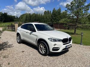 White BMW X6 2016 in Moletai, with an engine capacity of 2.99 L and mileage of 343 thousand km for 19999 €, photo 5 on AUTOMOTO.COM.LV