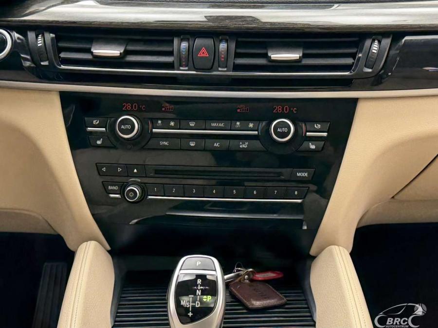 White BMW X6 2016 in Vilnius, with an engine capacity of 2.98 L and mileage of 143 thousand km for 19900 €, photo 19 on AUTOMOTO.COM.LV
