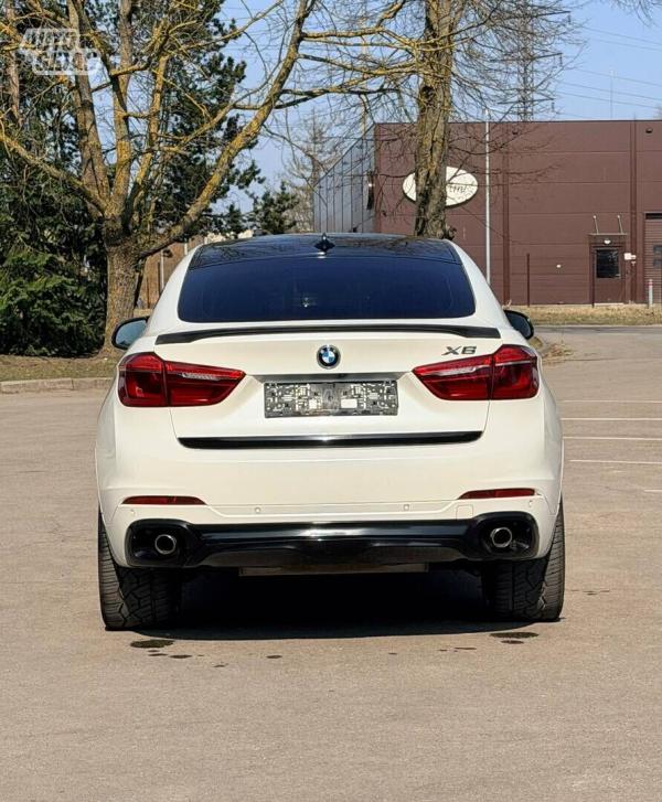 BMW X6 2016 Kauņa vietnē Balts BMW X6 2016 Kauņa, ar dzinēja tilpumu 3.00 L un nobraukumu 169 tūkst. km par 23500 €, foto 5 vietnē AUTOMOTO.COM.LV