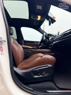 White BMW X6 2016 in Kaunas, with an engine capacity of 3.00 L and mileage of 169 thousand km for 23500 €, photo 18 on AUTOMOTO.COM.LV