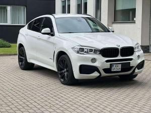 White BMW X6 2016 in Klaipeda, with an engine capacity of 2.99 L and mileage of 196 thousand km for 22750 €, photo 3 on AUTOMOTO.COM.LV