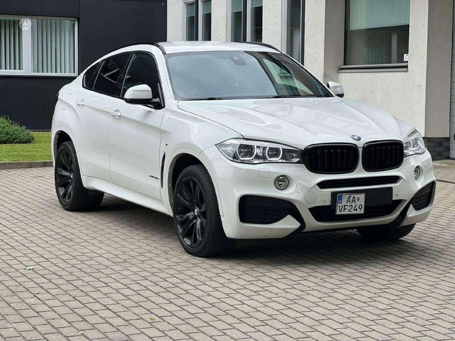 White BMW X6 2016 in Klaipeda, with an engine capacity of 2.99 L and mileage of 196 thousand km for 22750 €, photo 3 on AUTOMOTO.COM.LV