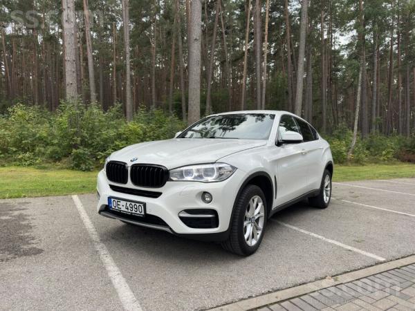BMW X6 2016 JÅ«rmala vietnÄ Balts BMW X6 2016 JÅ«rmala, ar dzinÄja tilpumu 3.00 L un nobraukumu 198 tÅ«kst. km par 23500 ā¬, foto 1 vietnÄ AUTOMOTO.COM.LV