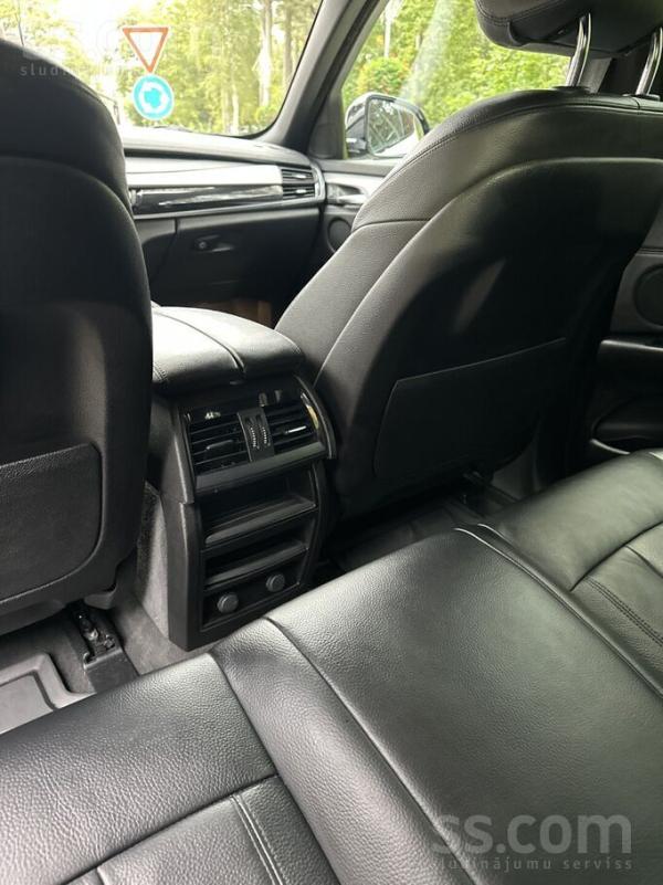 BMW X6 2016 JÅ«rmala vietnÄ Balts BMW X6 2016 JÅ«rmala, ar dzinÄja tilpumu 3.00 L un nobraukumu 198 tÅ«kst. km par 23500 ā¬, foto 10 vietnÄ AUTOMOTO.COM.LV