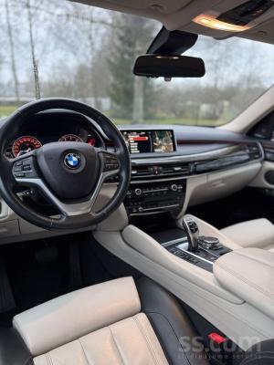 White BMW X6 2016 in Riga, with an engine capacity of 3.00 L and mileage of 225 thousand km for 20999 €, photo 13 on AUTOMOTO.COM.LV
