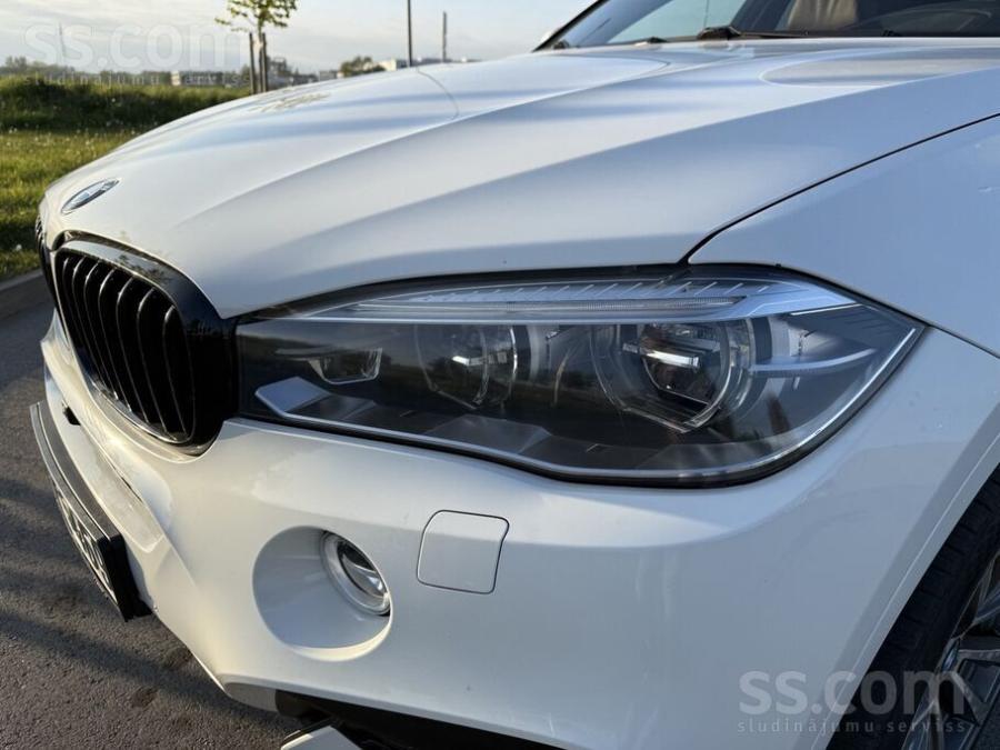 Balts BMW X6 2017 Liepāja, ar dzinēja tilpumu 3.00 L un nobraukumu 136 tūkst. km par 31000 €, foto 10 vietnē AUTOMOTO.COM.LV