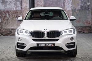 White BMW X6 2017 in Kaunas, with an engine capacity of 3.00 L and mileage of 156 thousand km for 24200 €, photo 2 on AUTOMOTO.COM.LV