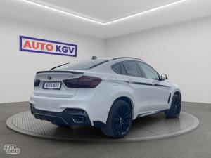 White BMW X6 2017 in Vilnius, with an engine capacity of 3.00 L and mileage of 201 thousand km for 27999 €, photo 5 on AUTOMOTO.COM.LV