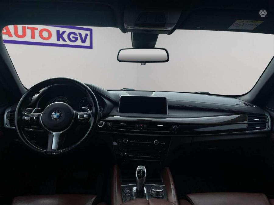 White BMW X6 2017 in Vilnius, with an engine capacity of 3.00 L and mileage of 201 thousand km for 23999 €, photo 16 on AUTOMOTO.COM.LV