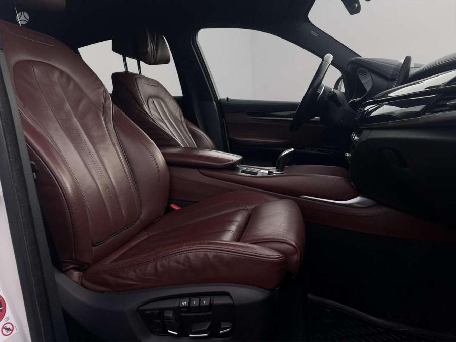 Balts BMW X6 2017 Viļņa, ar dzinēja tilpumu 3.00 L un nobraukumu 201 tūkst. km par 23999 €, foto 9 vietnē AUTOMOTO.COM.LV