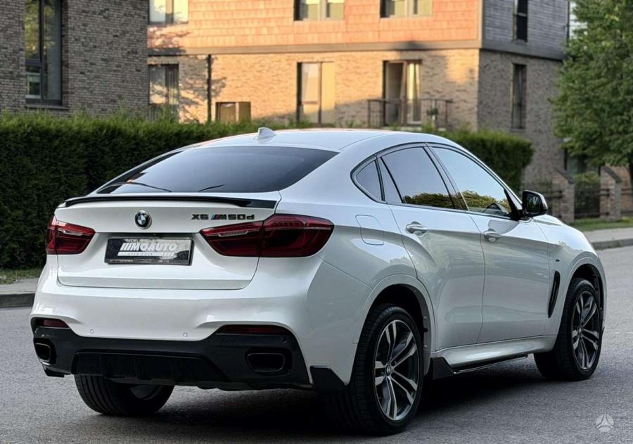 Balts BMW X6 2017 Viļņa, ar dzinēja tilpumu 2.99 L un nobraukumu 139 tūkst. km par 33999 €, foto 7 vietnē AUTOMOTO.COM.LV