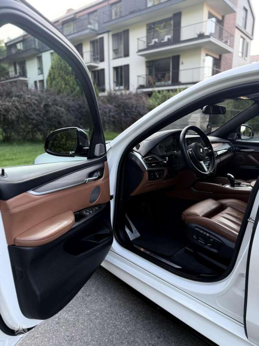 Balts BMW X6 2017 Viļņa, ar dzinēja tilpumu 2.99 L un nobraukumu 139 tūkst. km par 33999 €, foto 12 vietnē AUTOMOTO.COM.LV