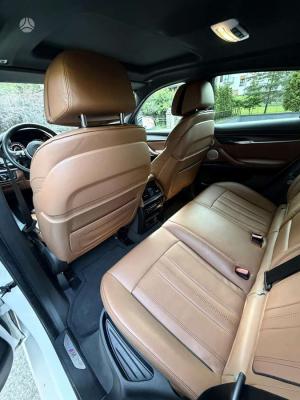 Balts BMW X6 2017 Viļņa, ar dzinēja tilpumu 2.99 L un nobraukumu 139 tūkst. km par 33999 €, foto 20 vietnē AUTOMOTO.COM.LV