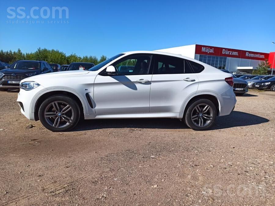 White BMW X6 2017 in Daugavpils, with an engine capacity of 3.00 L and mileage of 0 thousand km for 26950 €, photo 5 on AUTOMOTO.COM.LV
