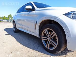 White BMW X6 2017 in Daugavpils, with an engine capacity of 3.00 L and mileage of 0 thousand km for 26950 €, photo 12 on AUTOMOTO.COM.LV
