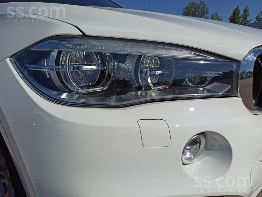White BMW X6 2017 in Daugavpils, with an engine capacity of 3.00 L and mileage of 0 thousand km for 26950 €, photo 16 on AUTOMOTO.COM.LV