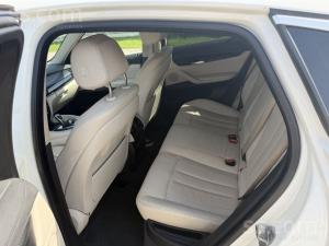 White BMW X6 2017 in Riga, with an engine capacity of 3.00 L and mileage of 180 thousand km for 23500 €, photo 7 on AUTOMOTO.COM.LV