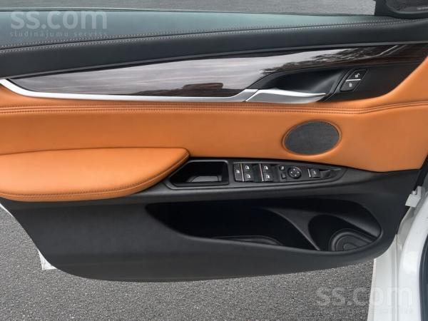 Balts BMW X6 2017 Rīga, ar dzinēja tilpumu 3.00 L un nobraukumu 69 tūkst. km par 31900 €, foto 9 vietnē AUTOMOTO.COM.LV