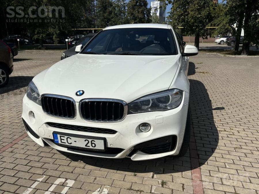 White BMW X6 2018 in Cesis, with an engine capacity of 3.00 L and mileage of 85 thousand km for 39800 €, photo 1 on AUTOMOTO.COM.LV