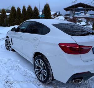 White BMW X6 2018 in Valmiera, with an engine capacity of 3.00 L and mileage of 158 thousand km for 37500 €, photo 5 on AUTOMOTO.COM.LV