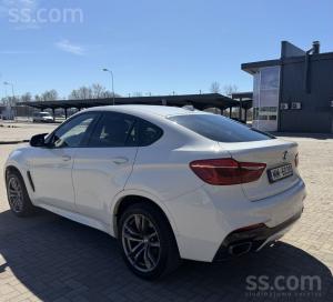 White BMW X6 2018 in Riga, with an engine capacity of 3.00 L and mileage of 207 thousand km for 29500 €, photo 4 on AUTOMOTO.COM.LV
