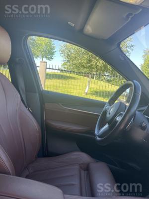 White BMW X6 2018 in Riga, with an engine capacity of 3.00 L and mileage of 220 thousand km for 22400 €, photo 12 on AUTOMOTO.COM.LV