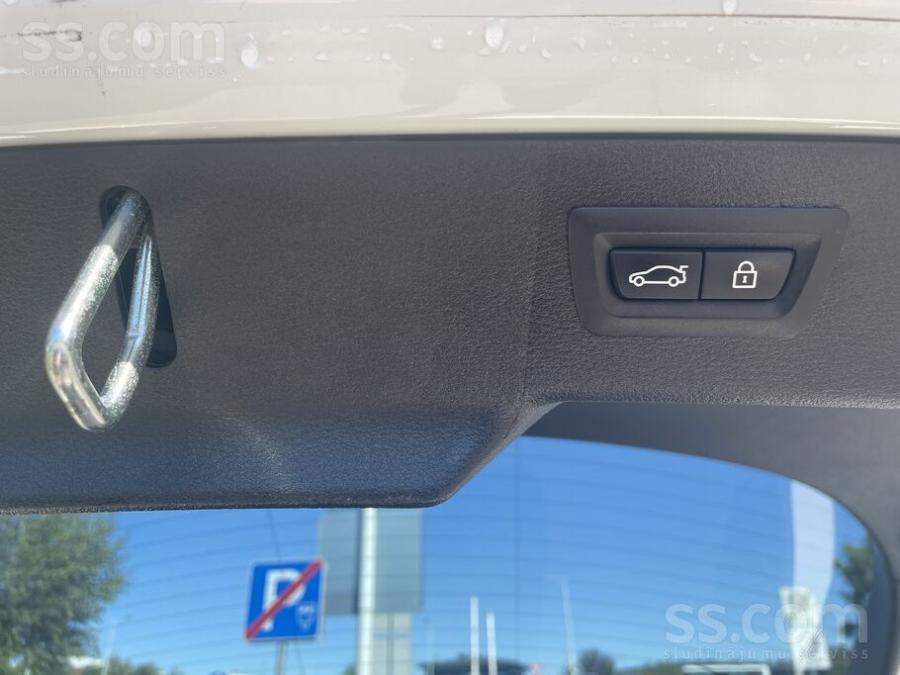 White BMW X6 2018 in Riga, with an engine capacity of 3.00 L and mileage of 220 thousand km for 22400 €, photo 14 on AUTOMOTO.COM.LV