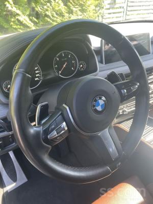 White BMW X6 2018 in Riga, with an engine capacity of 3.00 L and mileage of 220 thousand km for 22400 €, photo 16 on AUTOMOTO.COM.LV