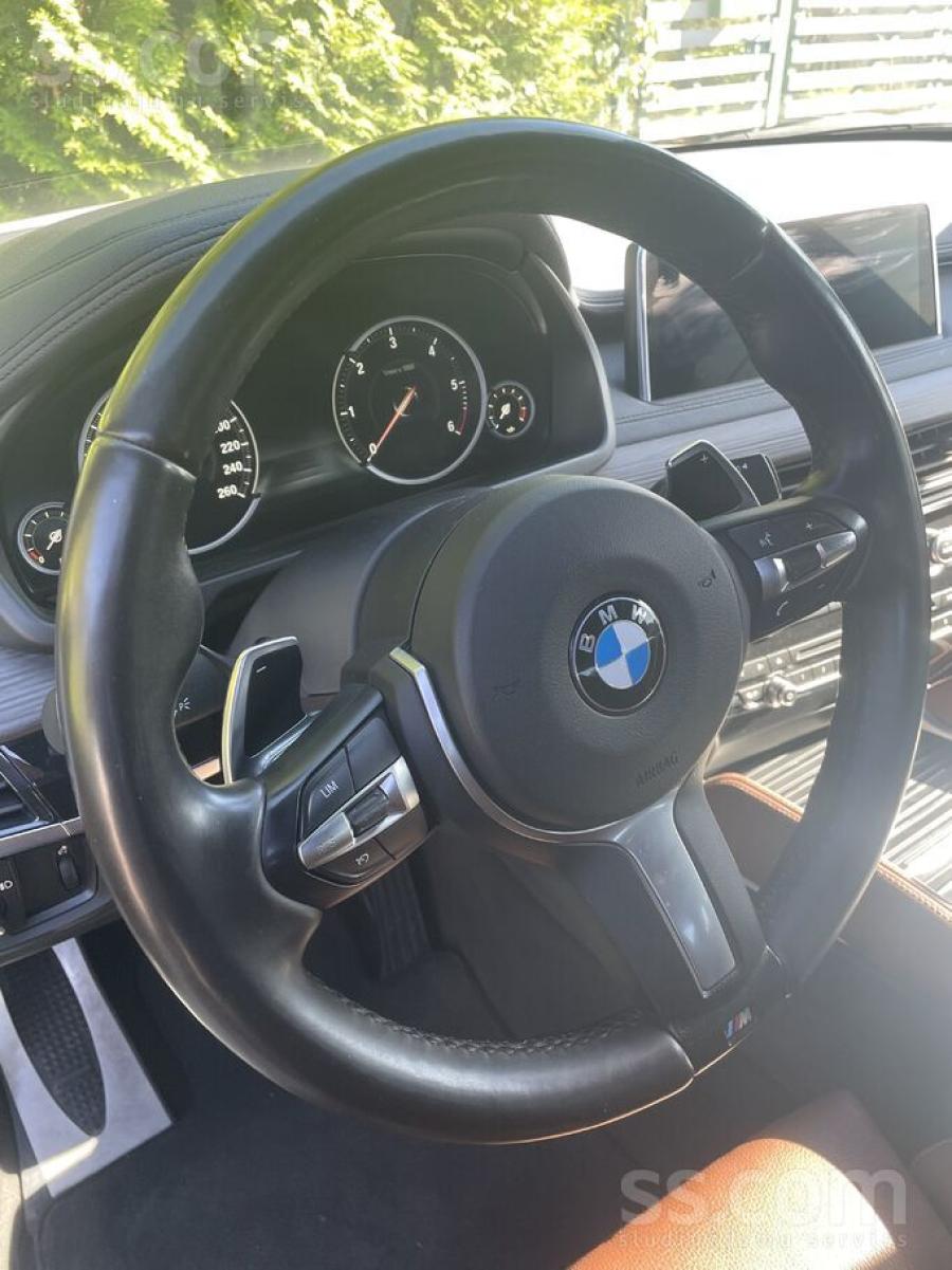 White BMW X6 2018 in Riga, with an engine capacity of 3.00 L and mileage of 220 thousand km for 22400 €, photo 16 on AUTOMOTO.COM.LV