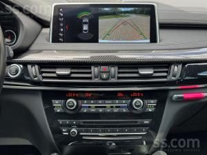 White BMW X6 2018 in Riga, with an engine capacity of 3.00 L and mileage of 232 thousand km for 25800 €, photo 10 on AUTOMOTO.COM.LV