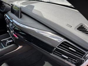 White BMW X6 2018 in Riga, with an engine capacity of 3.00 L and mileage of 232 thousand km for 25800 €, photo 12 on AUTOMOTO.COM.LV