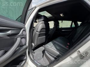 White BMW X6 2018 in Riga, with an engine capacity of 3.00 L and mileage of 232 thousand km for 25800 €, photo 28 on AUTOMOTO.COM.LV