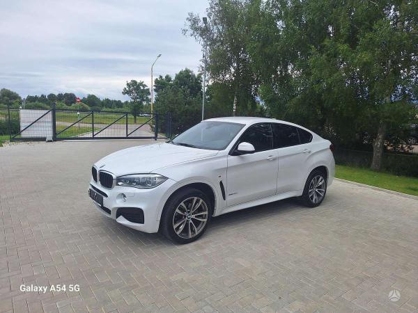 White BMW X6 2018 in Kaunas, with an engine capacity of 2.99 L and mileage of 232 thousand km for 23999 €, photo 3 on AUTOMOTO.COM.LV