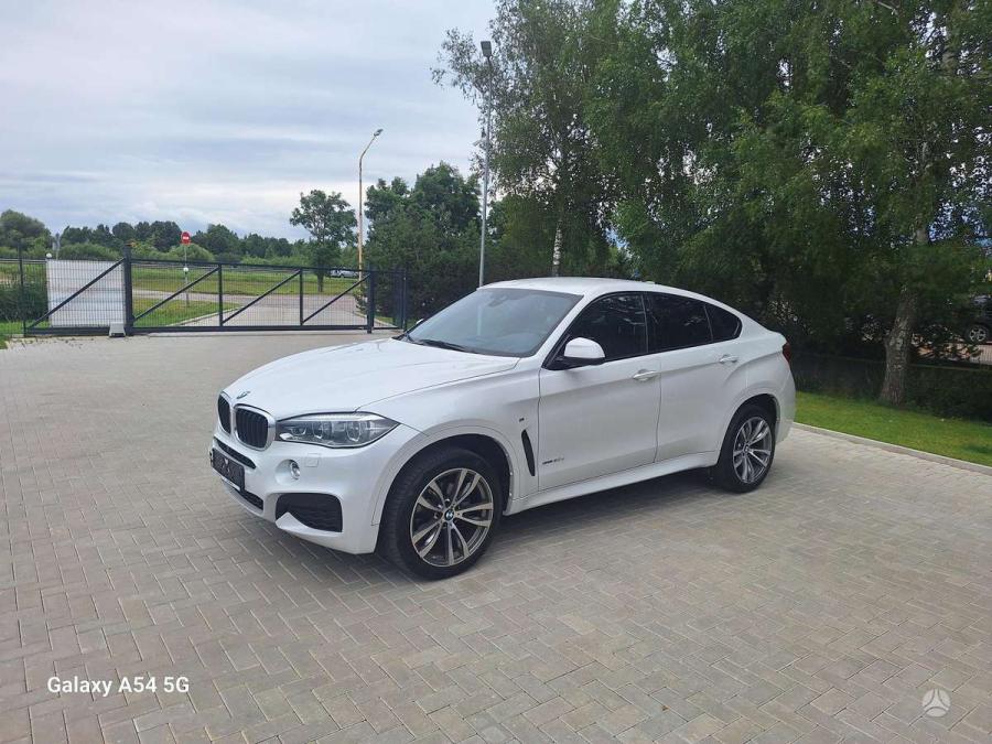 Balts BMW X6 2018 Kauņa, ar dzinēja tilpumu 2.99 L un nobraukumu 232 tūkst. km par 23999 €, foto 4 vietnē AUTOMOTO.COM.LV