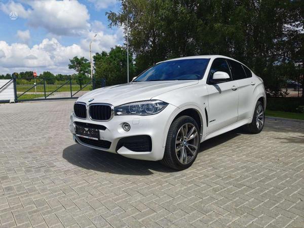 White BMW X6 2018 in Kaunas, with an engine capacity of 2.99 L and mileage of 232 thousand km for 23999 €, photo 4 on AUTOMOTO.COM.LV
