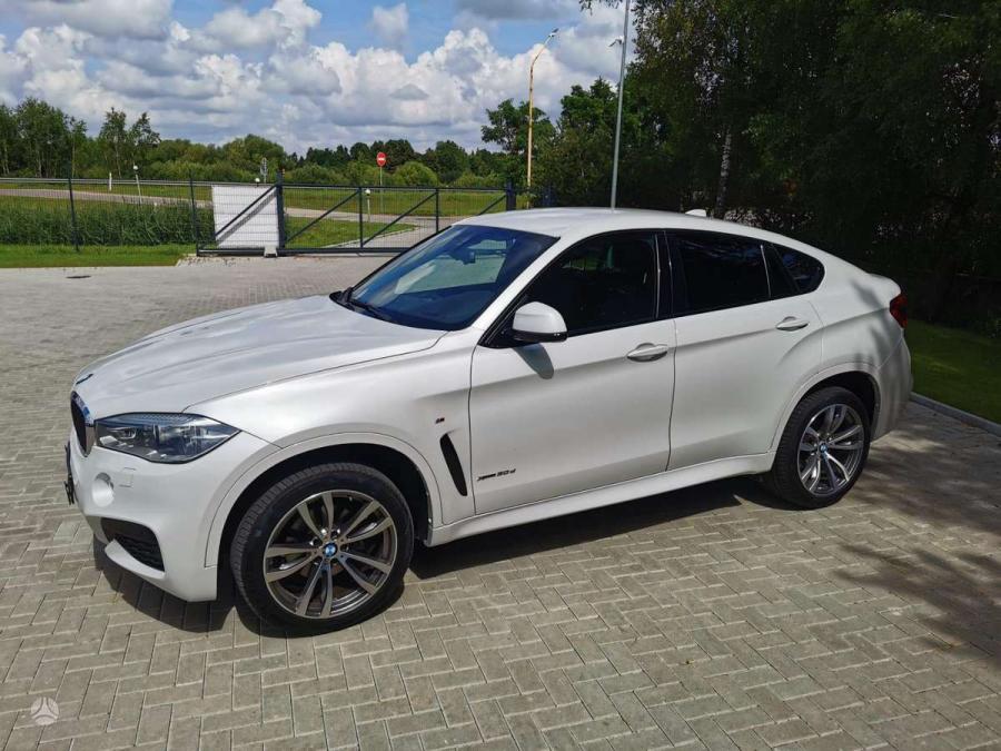Balts BMW X6 2018 Kauņa, ar dzinēja tilpumu 2.99 L un nobraukumu 232 tūkst. km par 23999 €, foto 6 vietnē AUTOMOTO.COM.LV
